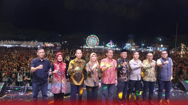 Pasar Rakyat Jawa Timur di Bojonegoro: Panggung Ekonomi, Budaya, dan ...