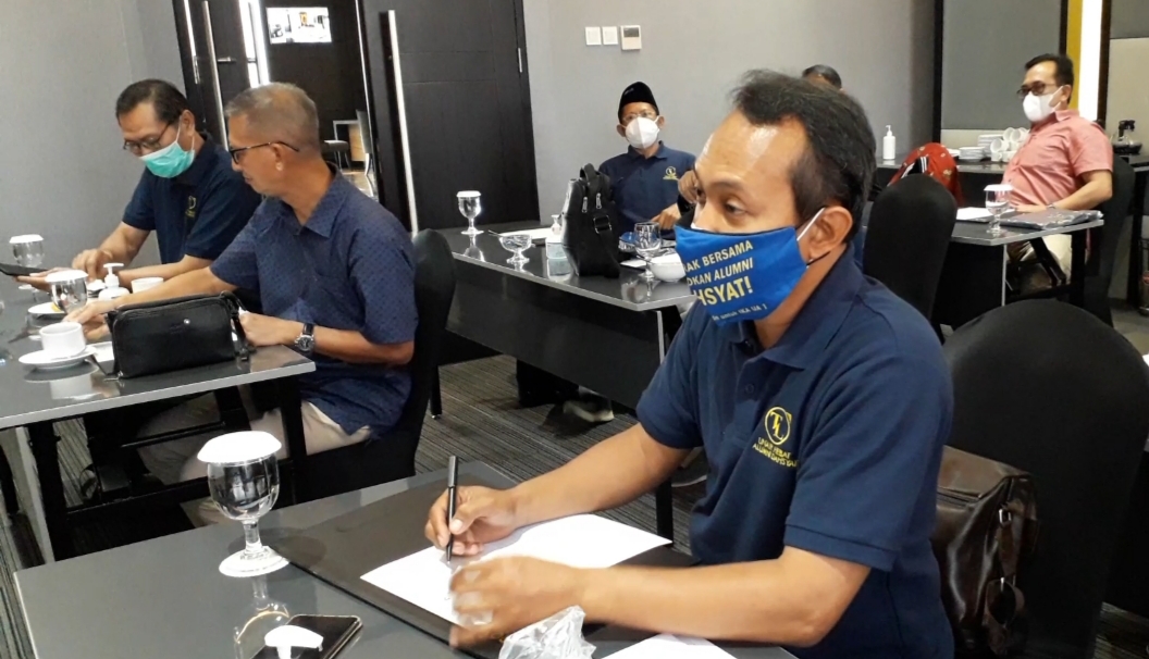 Totok Lusida Deklarasi Ketua IKA UA 2021 - 2025